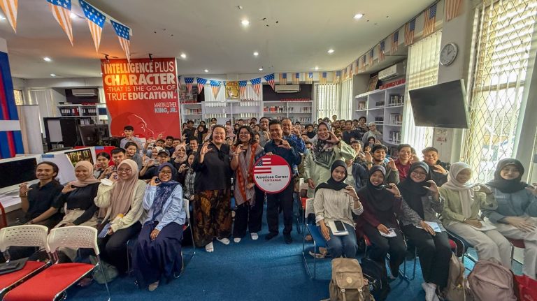 Amcor Pontianak dan Apple Developer Academy Bekali Mahasiswa Skill Era ...
